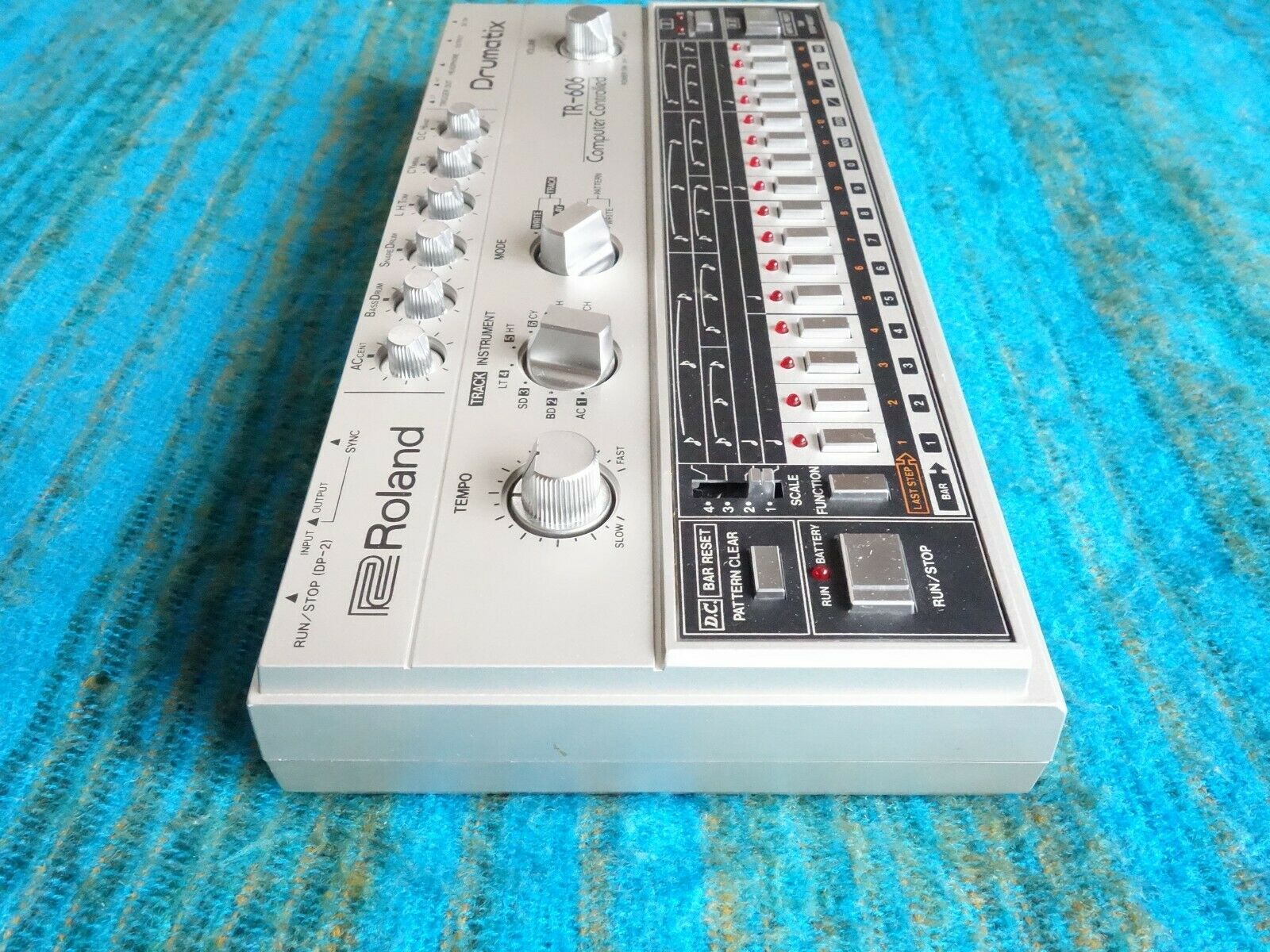 MATRIXSYNTH: Roland TR-606 Drumatix Analog Drum Machine SN 221900