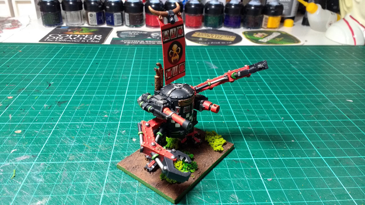 Crucium Giger's Miniatures Blog: Warhammer 40K: Ork Dreadnought