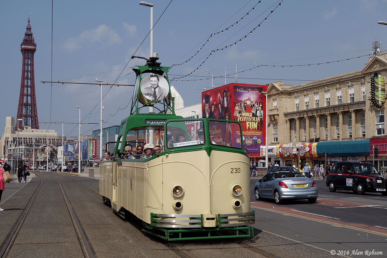 Blackpool Tram Blog: Trams and Towers