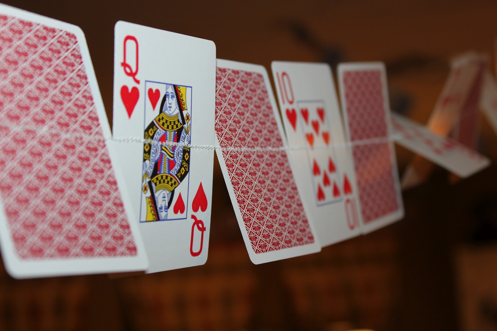 love is in the details: Poker Card Streamers