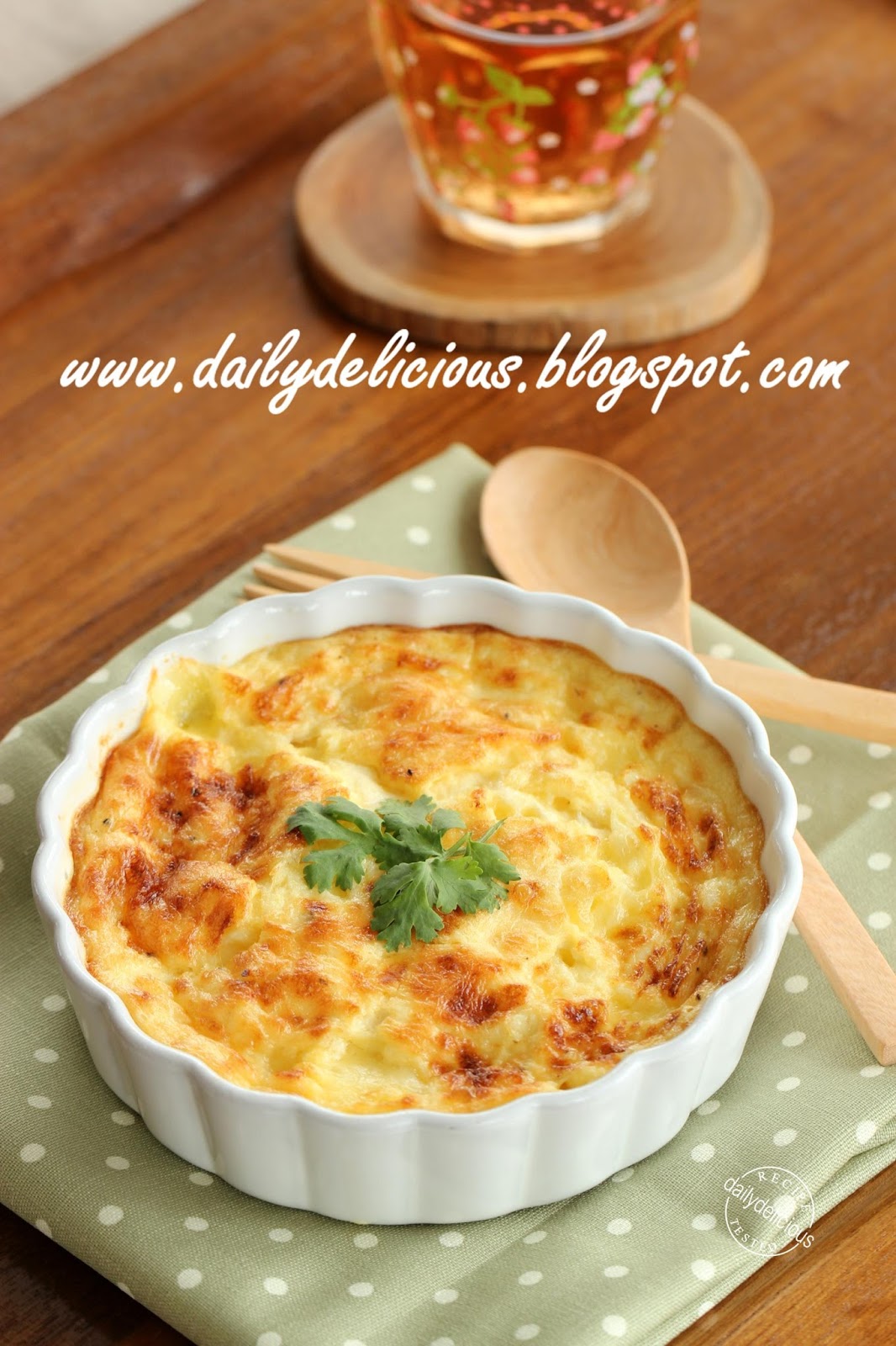 Dailydelicious Thai Cooking For One Baked Egg With Onion And Cheese dailydelicious-thai-cooking-for-one-baked-egg-with-onion-and-cheese