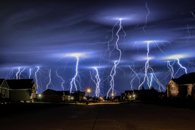 Amazing and spectacular lightning show