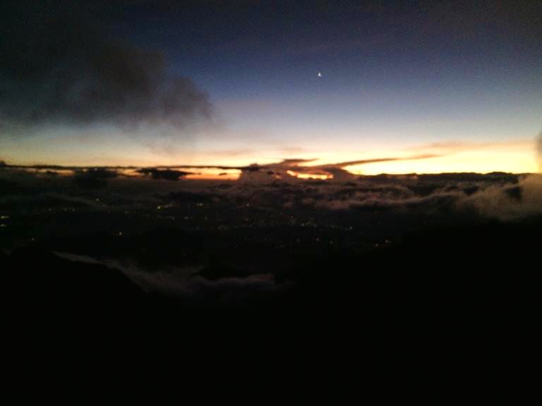 Cuap Cuap: Pendakian Gunung Puntang. Puncak Mega 2223 mdpl.