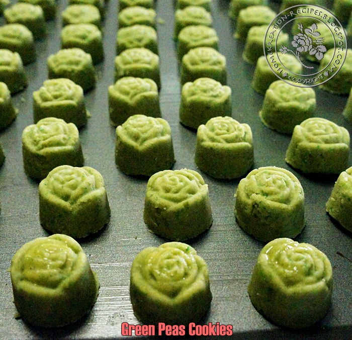 HomeKreation - Kitchen Corner: Green Peas Cookies (Biskut Kacang Peas)