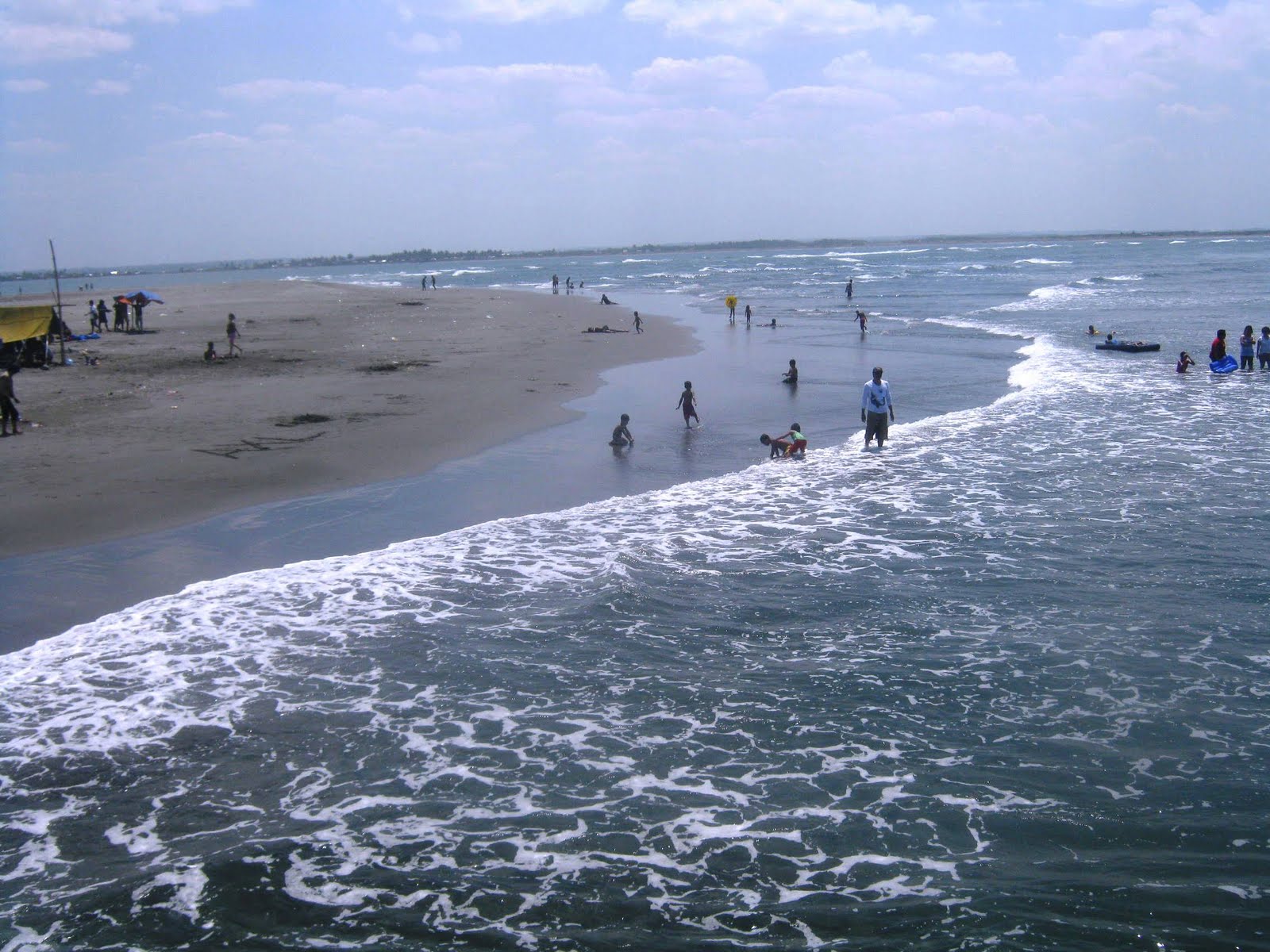 Bisayang Manlalakbay around the Philippines: Port of Aparri & Beach ...