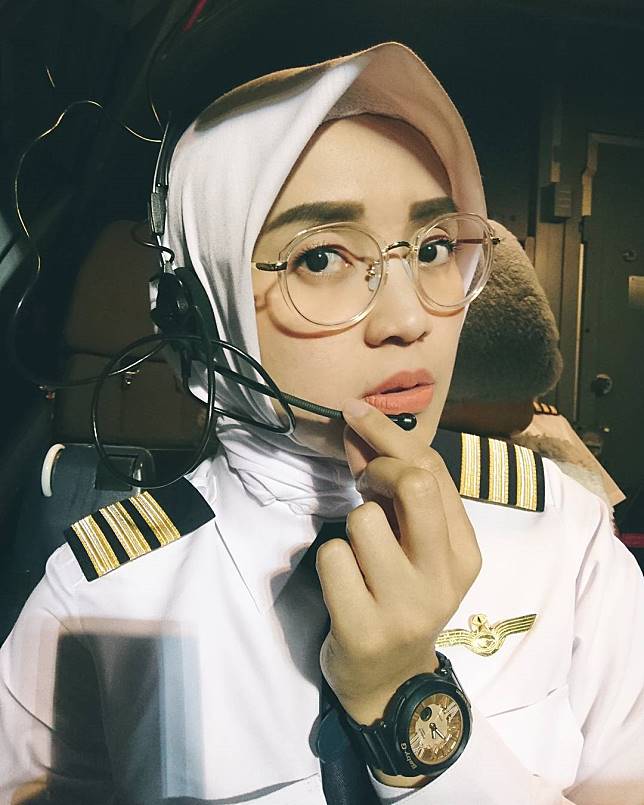 11 Pilot Perempuan Indonesia yang Keren dan Tangguh | INDONESIA PUNYA ...