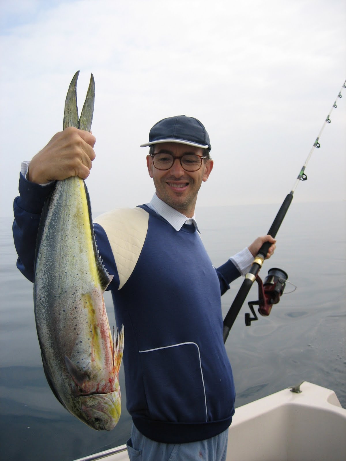 Capitán Gaviota: Llampuga de 2,6 Kg capturada al "curri"