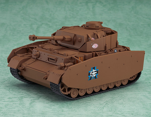 Girls und Panzer - Panzer IV Ausf. D (H Spec) & Nendoroid Petite Ankou ...