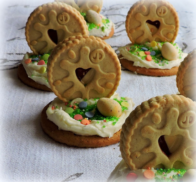 Garden Tomb Cookies | The English Kitchen