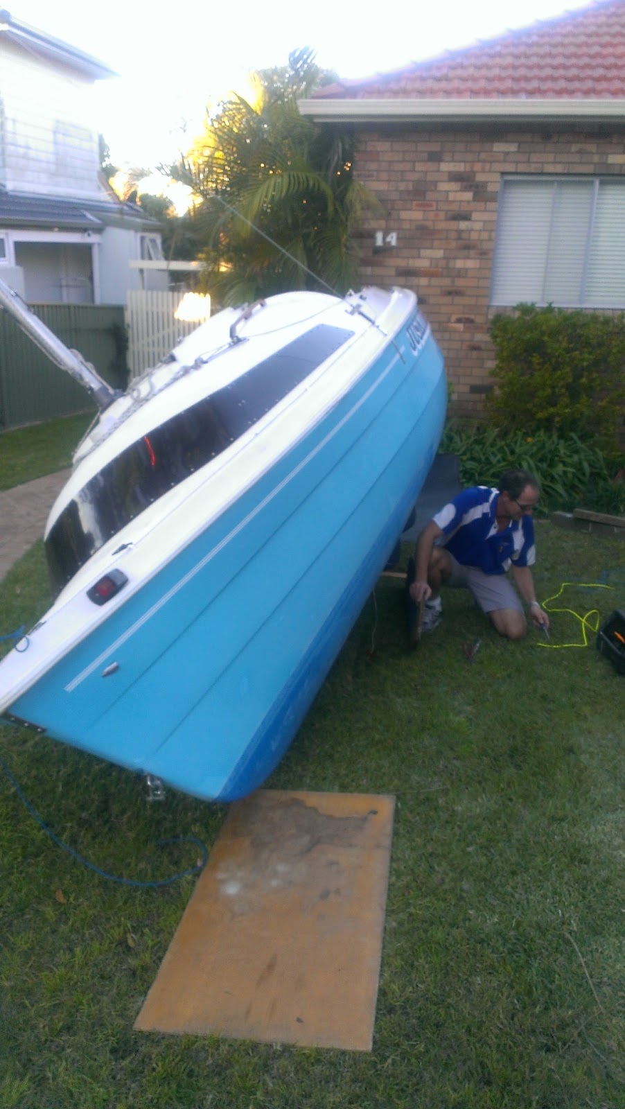 Juskiddin Farr 5000 Trailer Sailer: Replacing Keel Wire Farr 5000