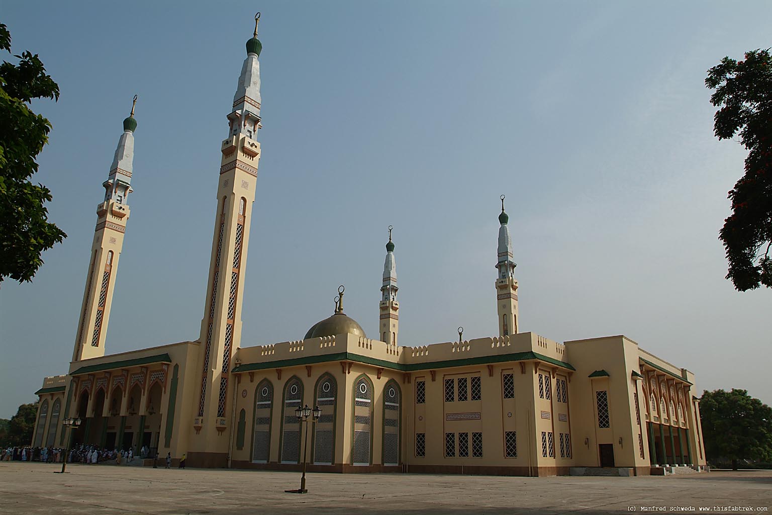 Welcome to the Islamic Holly Places: Conakry Grand Mosque (Conakry) Guinea