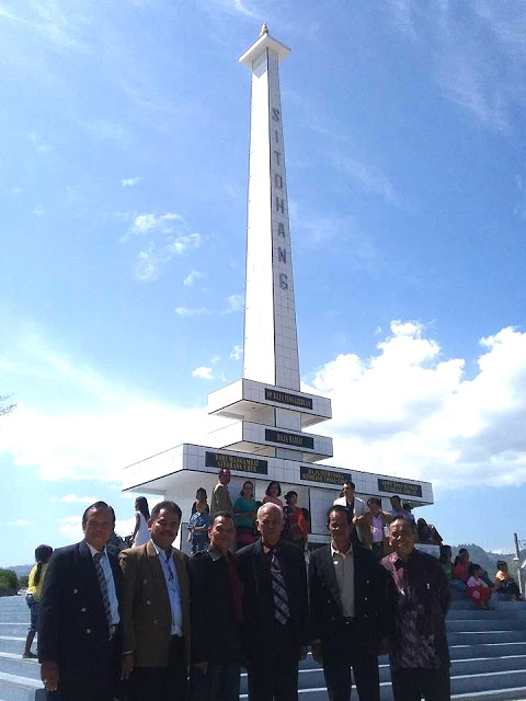 Inilah Tugu SITOHANG Seperti Tugu MONAS - Blog Sipituama