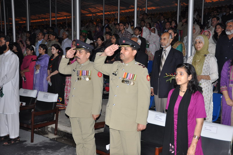 Pakistan Military Academy: Azadi Parade 2013 at Pakistan Military ...