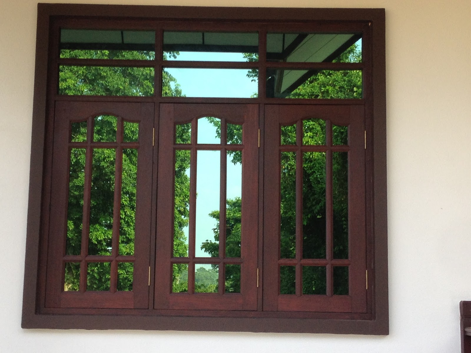 KAYU UKIRAN TERENGGANU: FRAME DAN TINGKAP