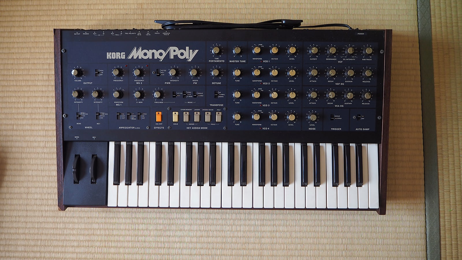 MATRIXSYNTH: Korg Mono/Poly w/ Original Soft Case & Sound Chart Panel ...