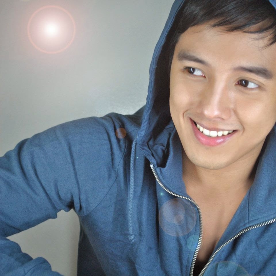 Man Central: DM Sevilla: In Casual wear