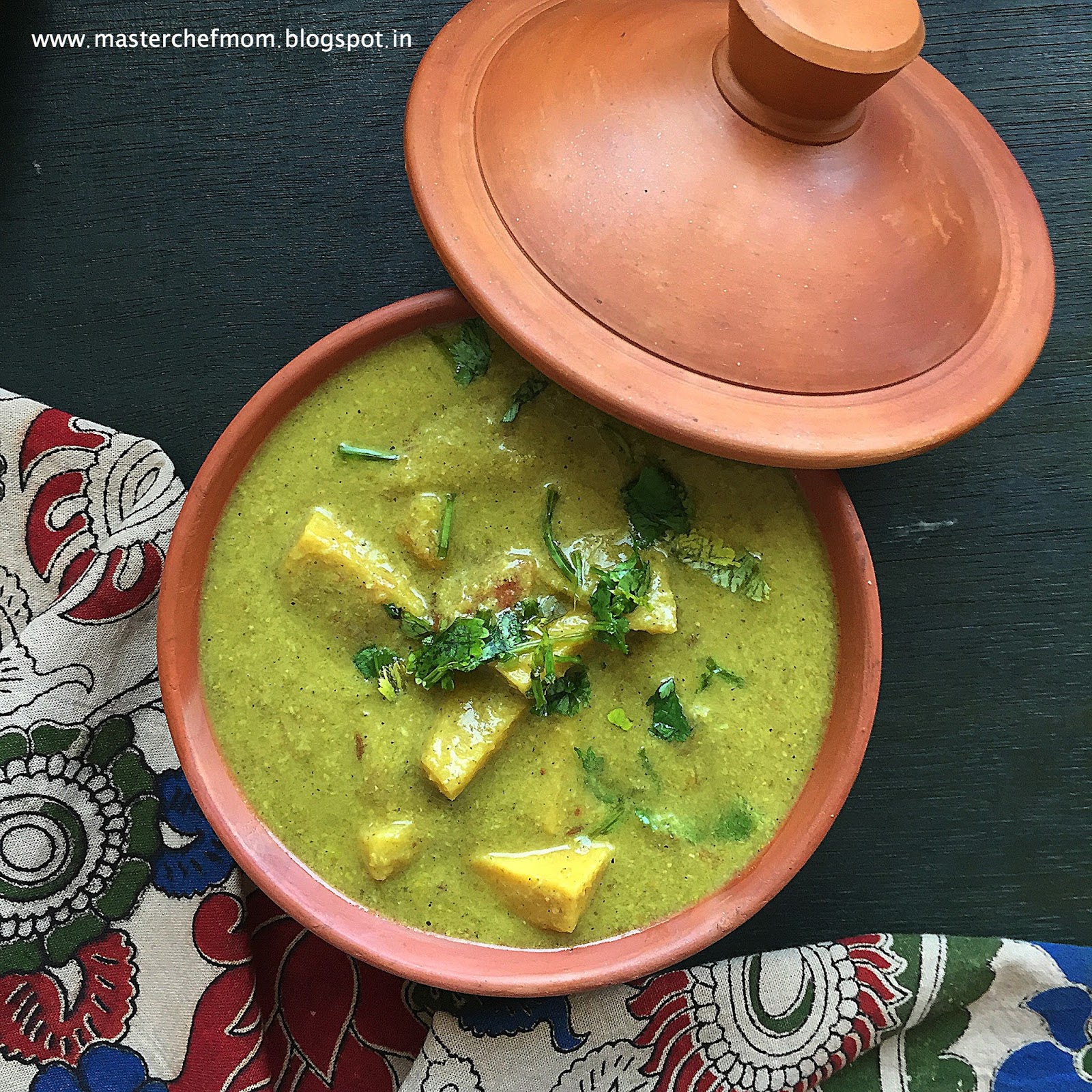 MASTERCHEFMOM: Senai Kuzhambu | Yam Kuzhambu | Tamil Nadu Style Yam Curry