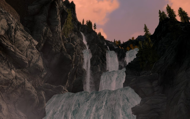 Pretty Game Screenshots: Waterfalls