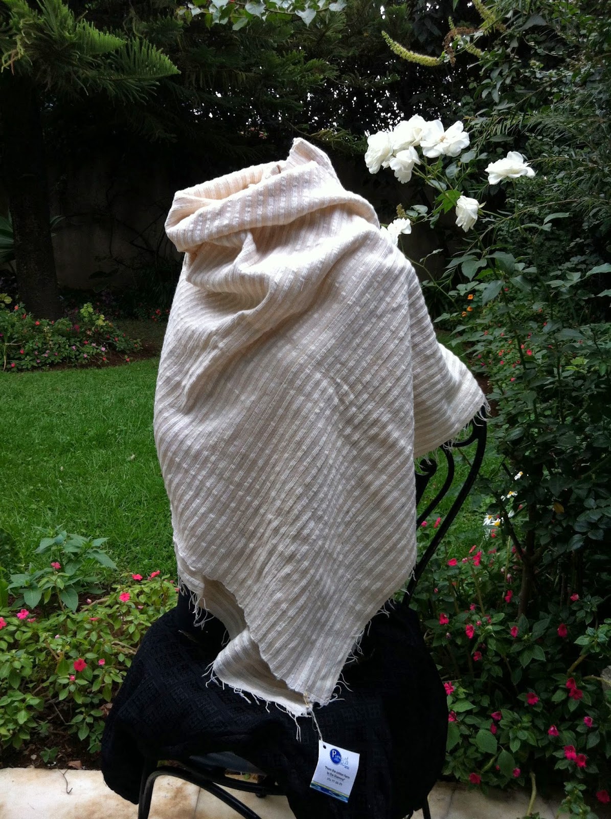 Women4WomensWear: Ethiopian cotton shawls - what a feeling