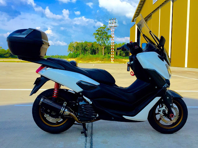 AUTOBLOG-11: Yamaha Nmax Touring yang stylish