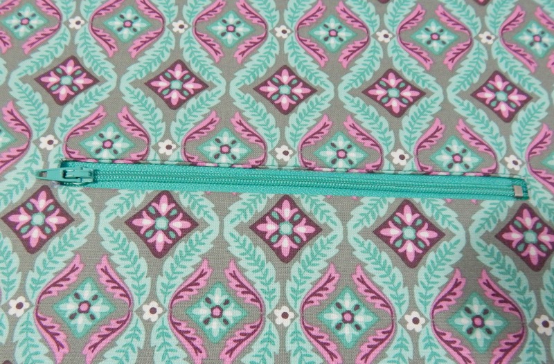 Mrs H - the blog: How to sew a Double Zip Pocket