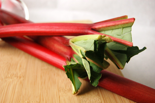 Simply Piee: I am Skinny Fat [Rhubarb Raspberry Popsicle]