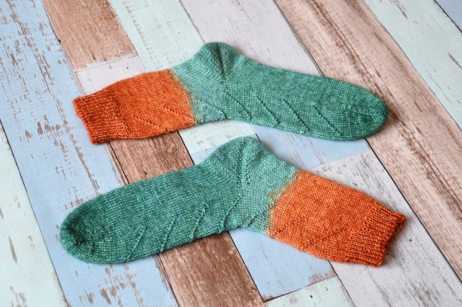 Carmela Biscuit's Spot: Rusty Socks