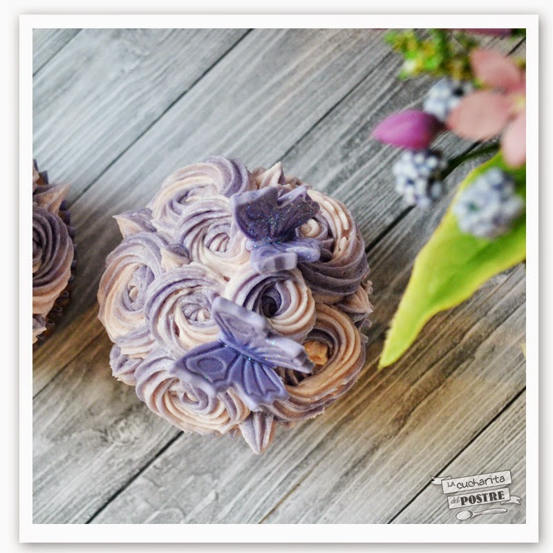 LA CUCHARITA DEL POSTRE: CUPCAKES DE VIOLETAS / VIOLET CUPCAKES