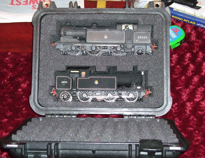 GEOFF TYLER - RAILWAY MODELLER: O GAUGE PAIR BR TANK ENGINES CLASS N2 ...