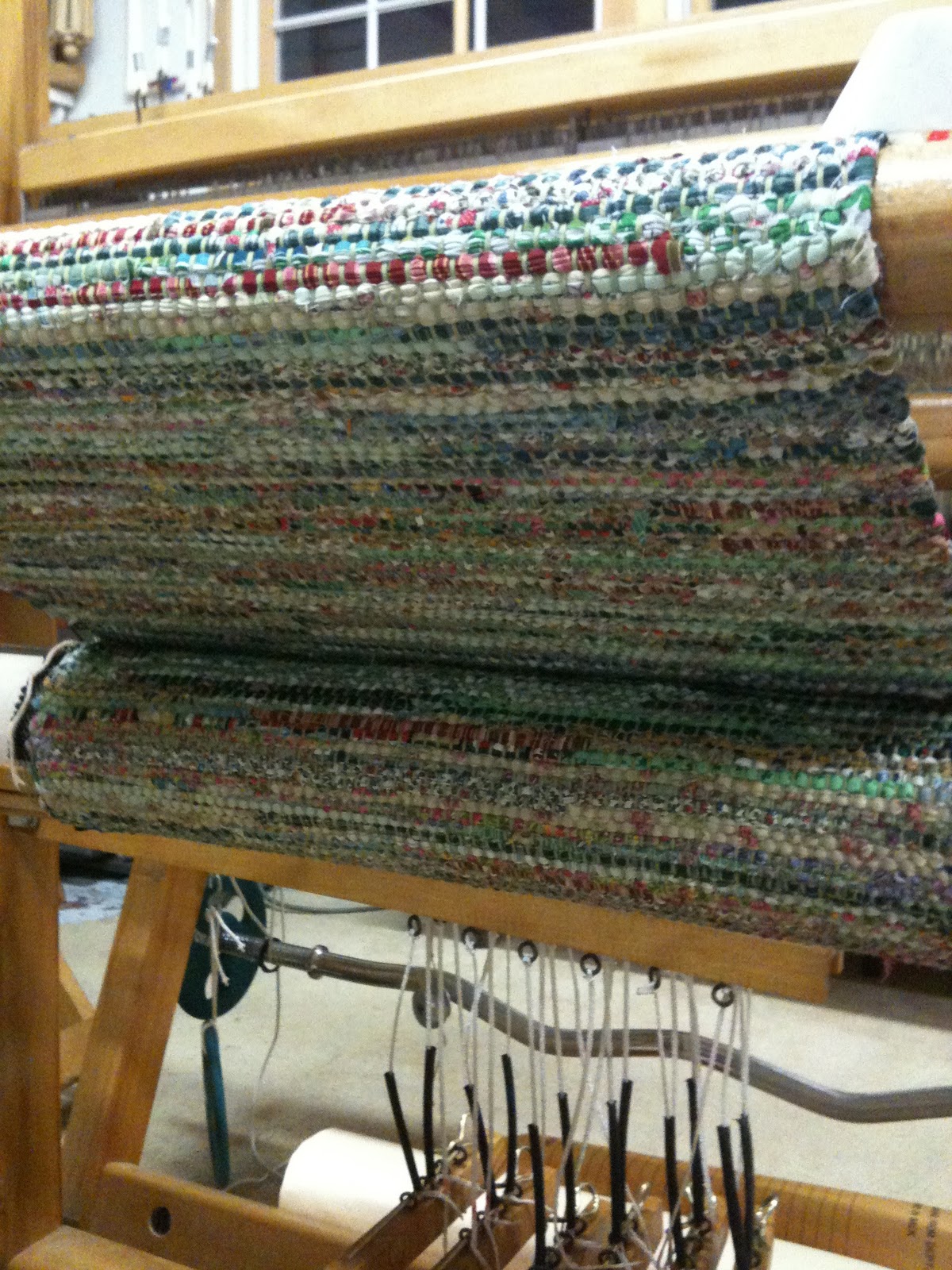 Daisy Hill Weaving Studio: Technique for Joining Rag Strips Worked Great