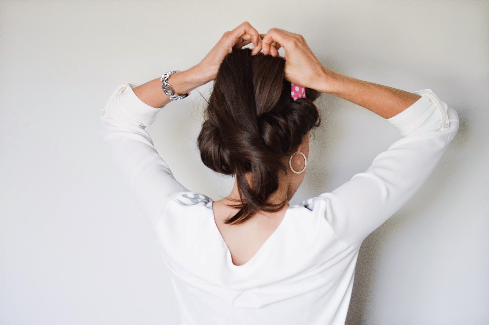 The perfect CURL - Easy no heat curls + a giveaway! | Mr. and Mrs. Powell