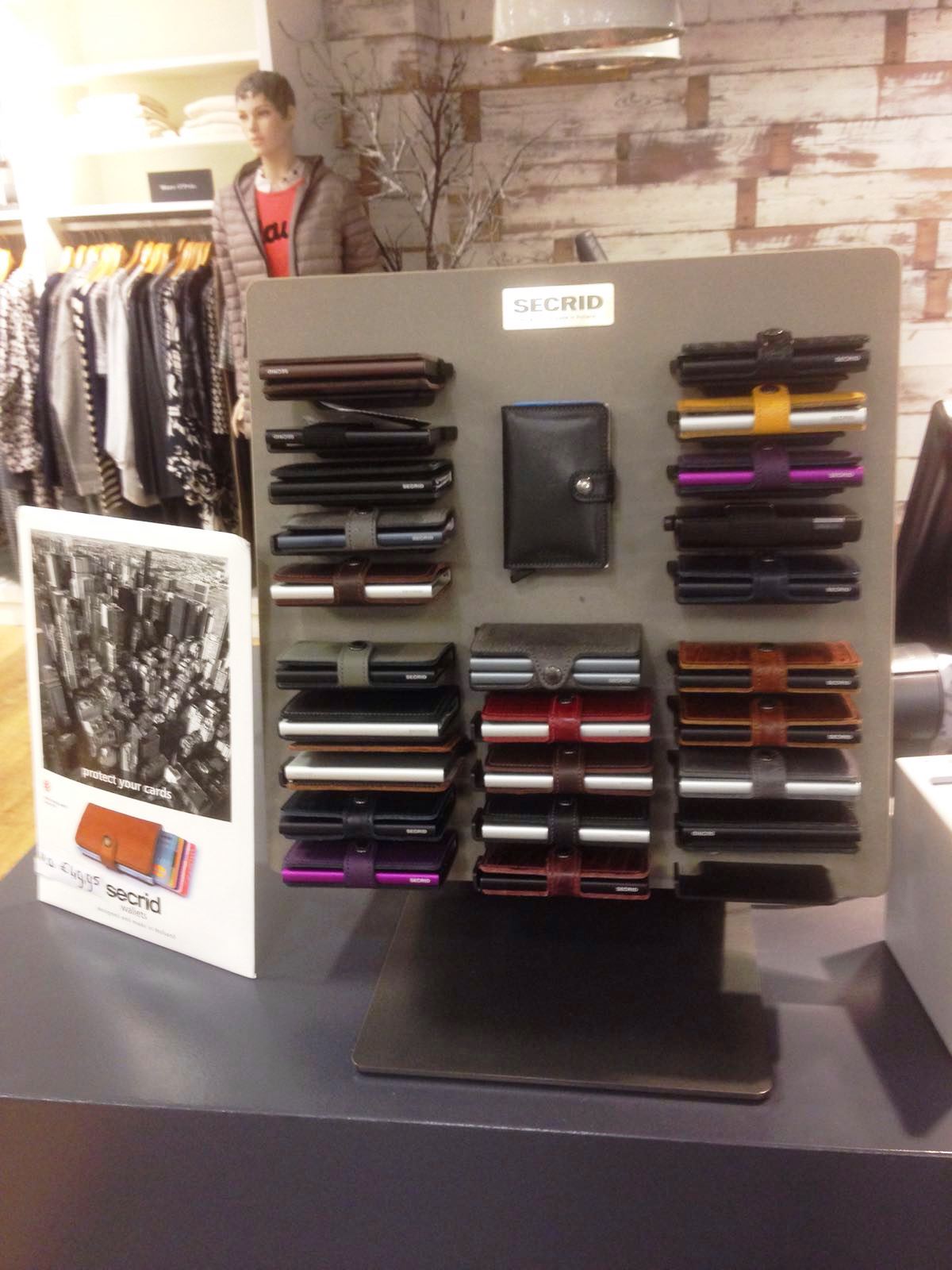 POP-professor: Secrid counterdisplay