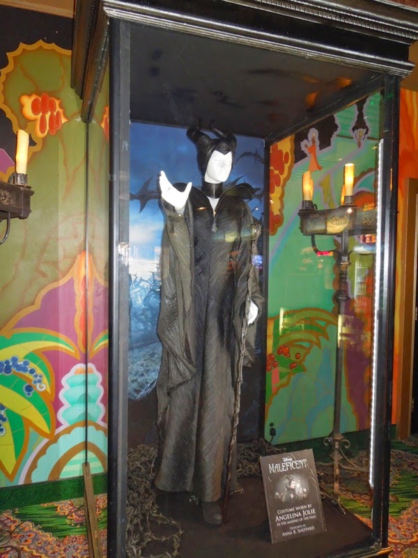 Hollywood Movie Costumes and Props: Angelina Jolie's Maleficent ...