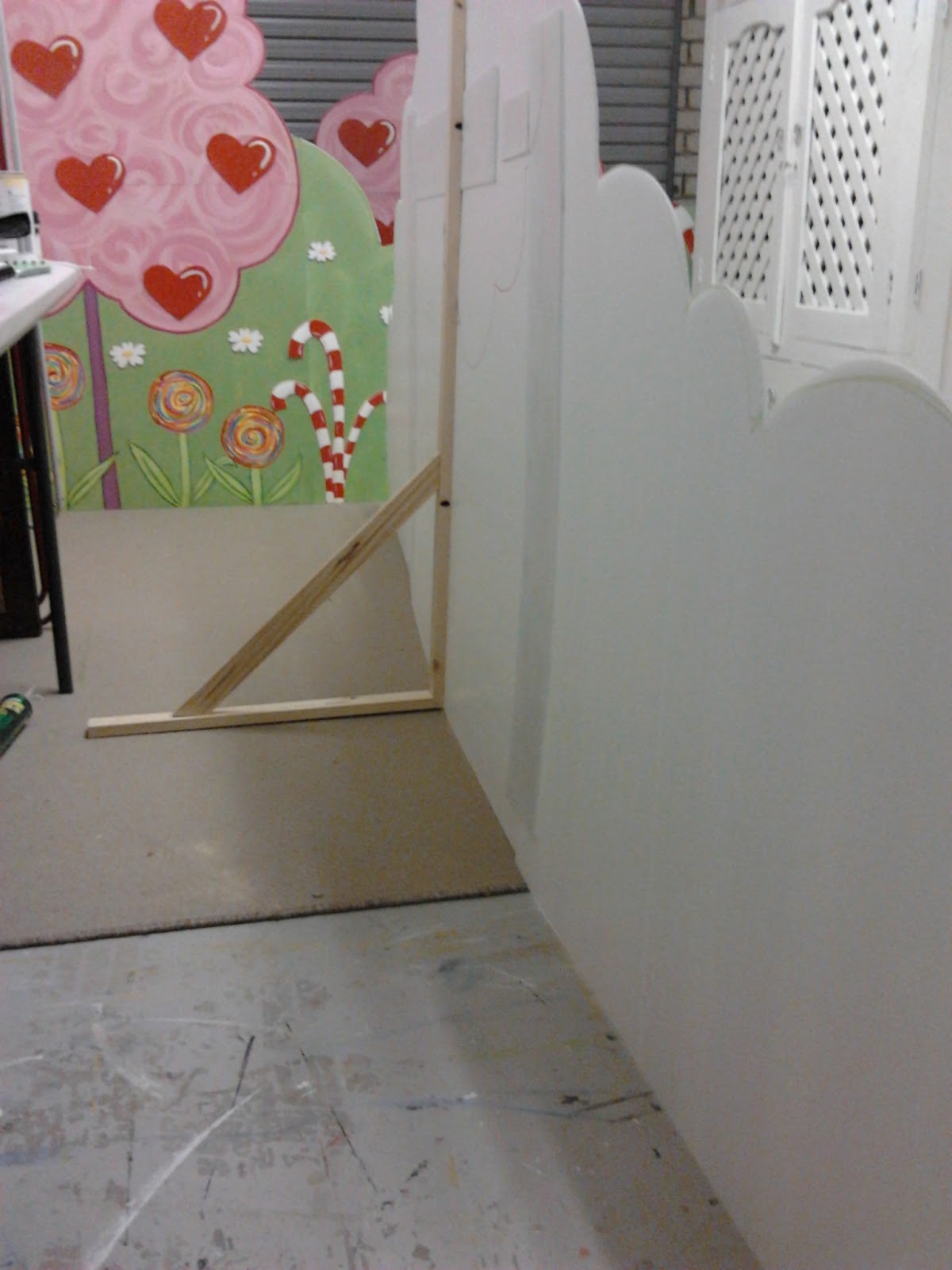 Hank & Petal : Candy Land stage prop, part 2