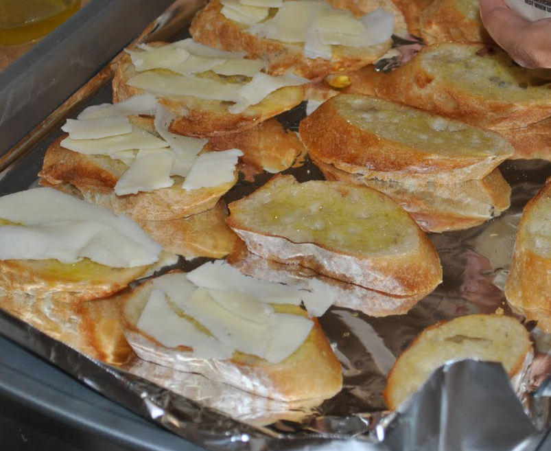 Betty's Kitchen Fare: Parmesan Toasts...a quick appetizer