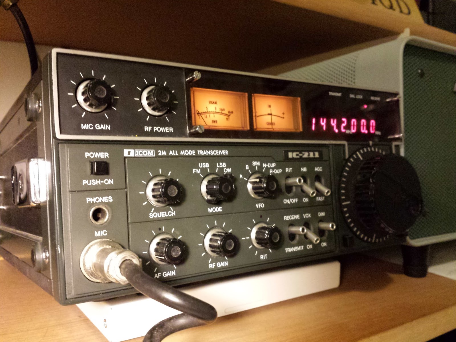 WB4IUY's Random Blog: Repairing the Icom IC-211