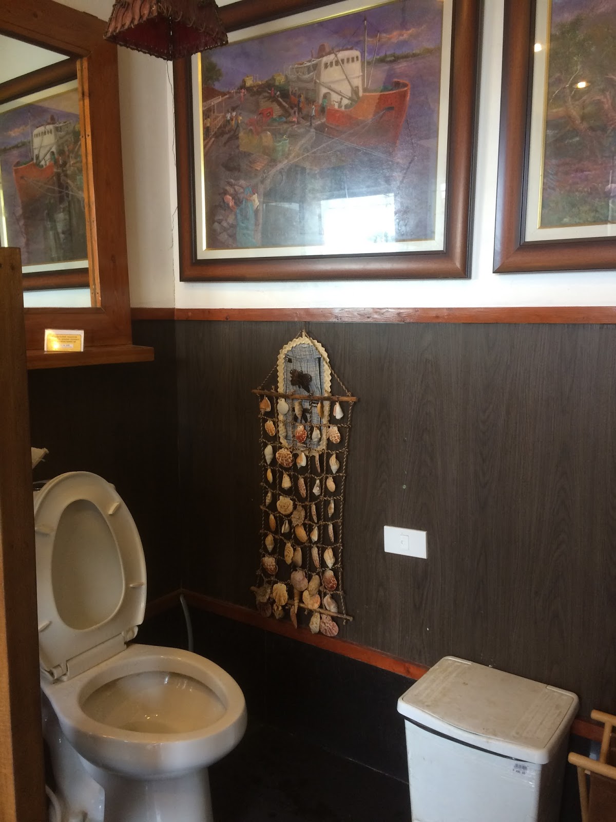 The Touristy Toilet @ Shell Gas Station Tagbilaran City Bohol ...