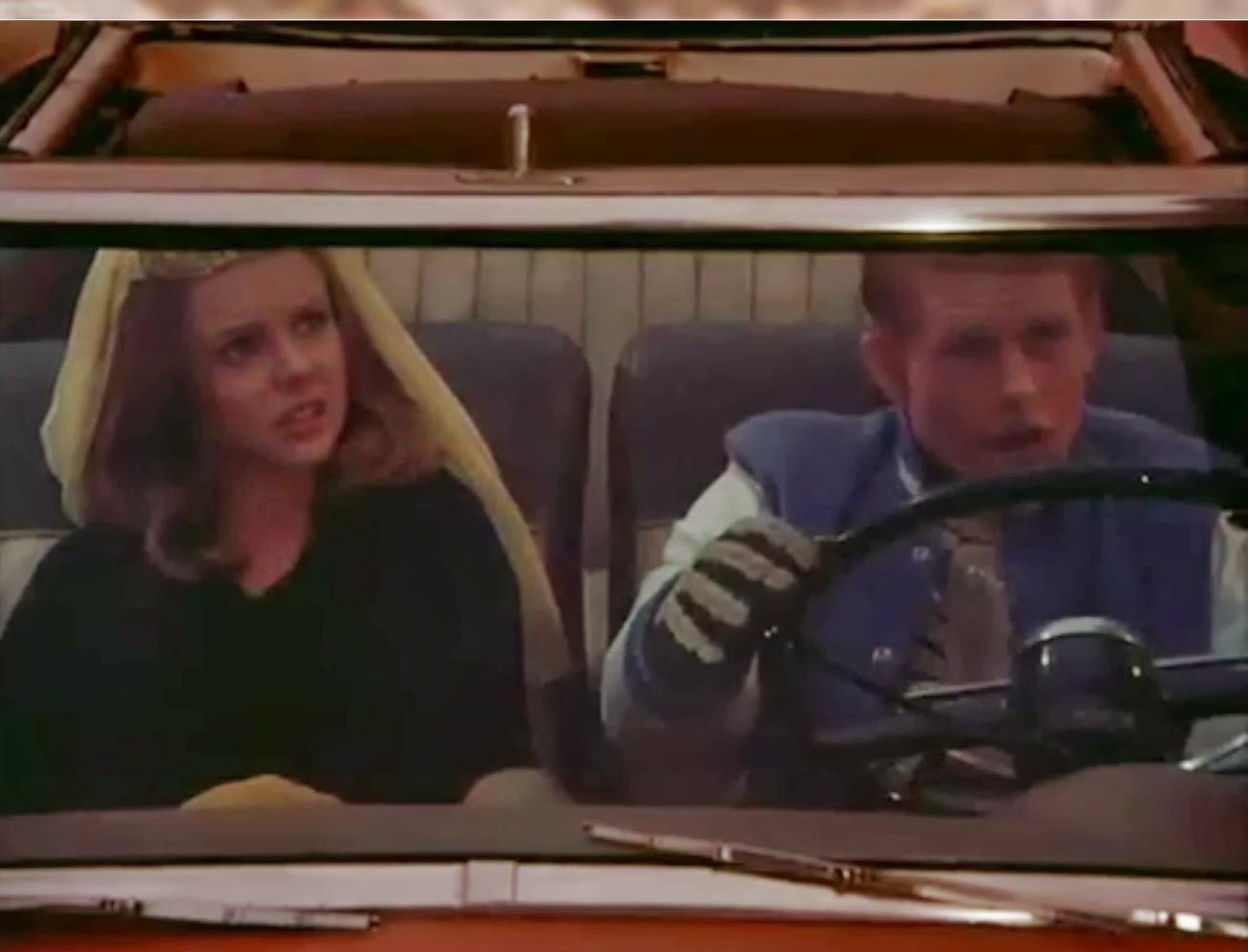 Holiday Film Reviews: Happy Days: "Haunted"