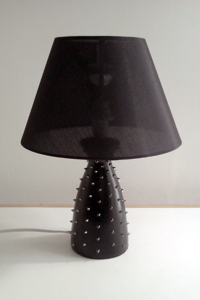 alison lisa horn: Making a Spiked Black Metal Lamp