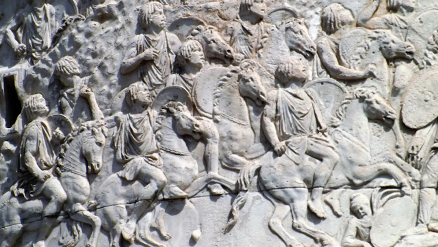 EgyptSearch Forums: Numidian Cavalry, Relief on Trajan's Column