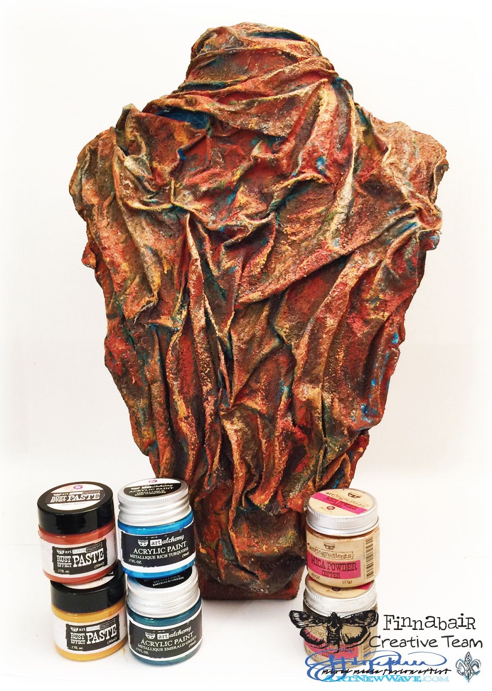 Finnabair: Rusted Jewelry Display