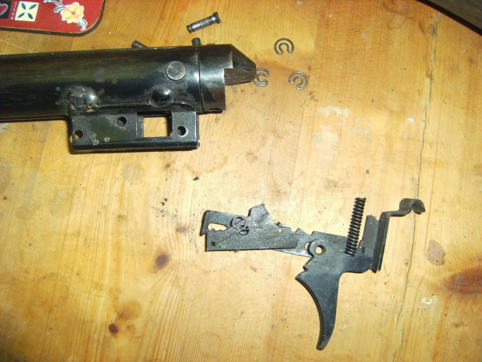 The Angry Angry Gun Company: Webley and Scott Hawk Mk II