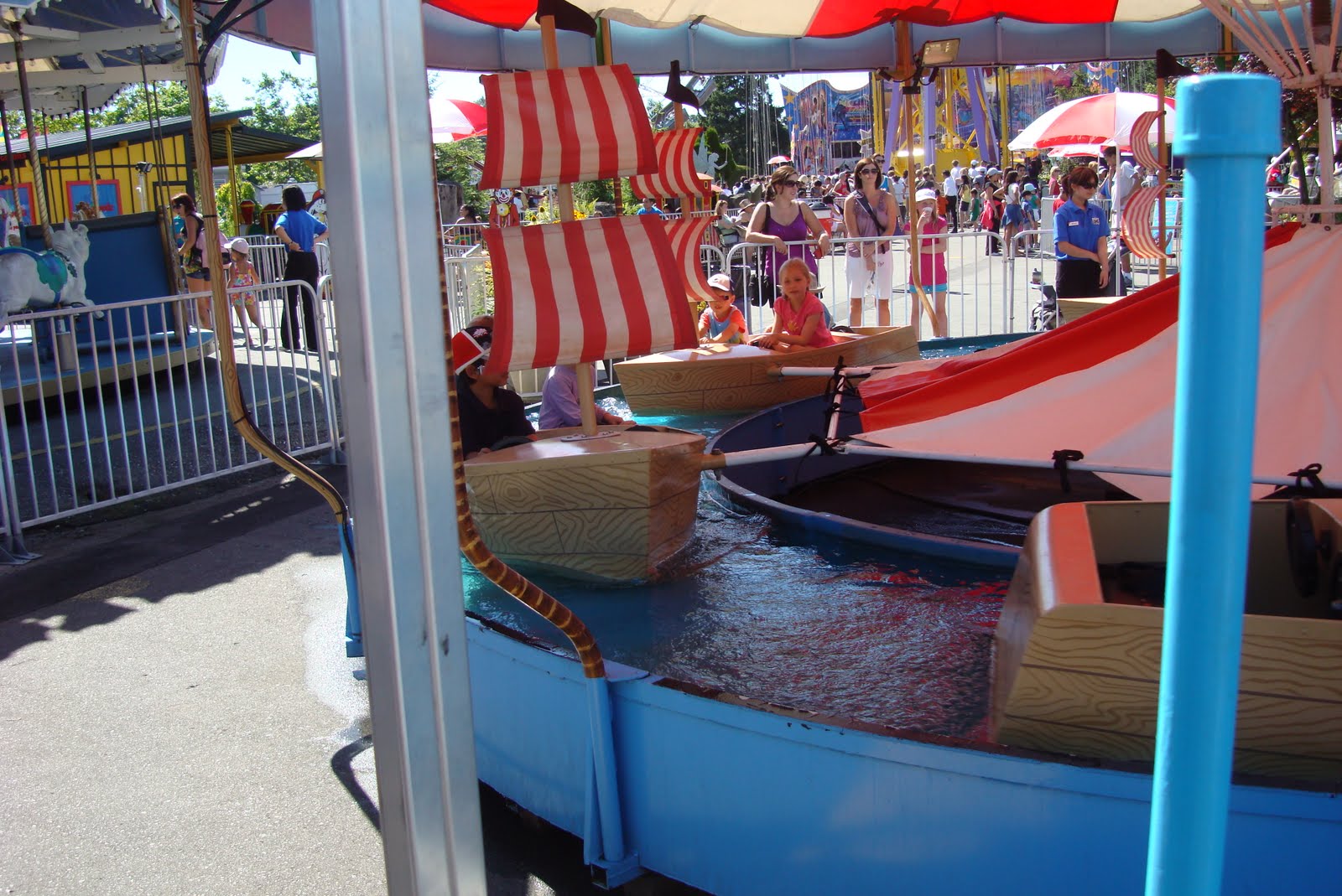 Traveling With Kids: Fun with kids in Vancouver: Playland & the PNE