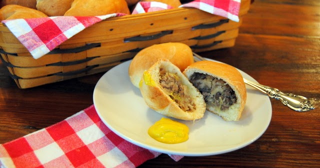 Beirocks (German Stuffed Bun)
