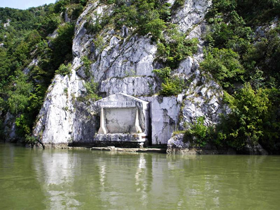 romanoimpero.com: TABULA TRAIANA