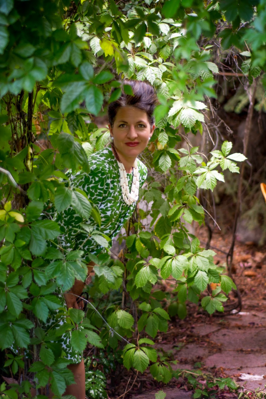 Aesthetic Nest: Sewing: Retro Shift Dress for Paris When it Sizzles