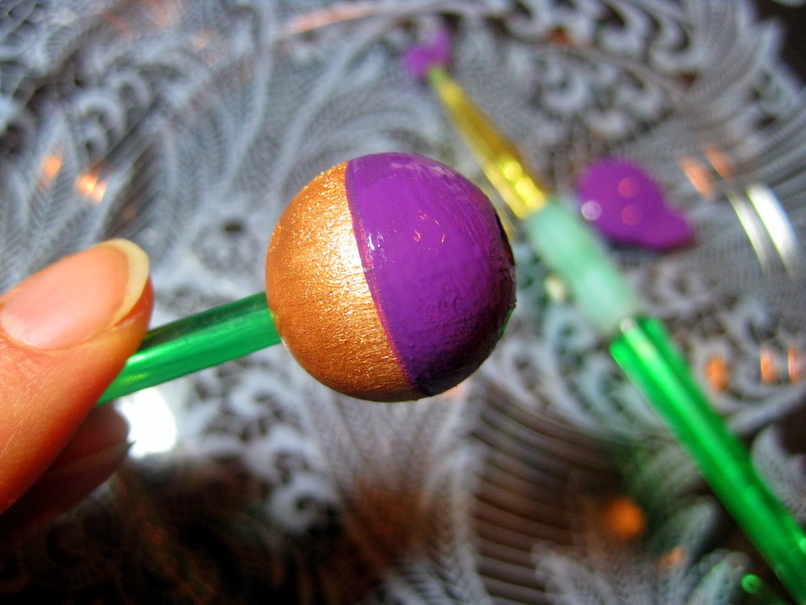 Cassie Stephens: DIY: A Painted Bead Necklace