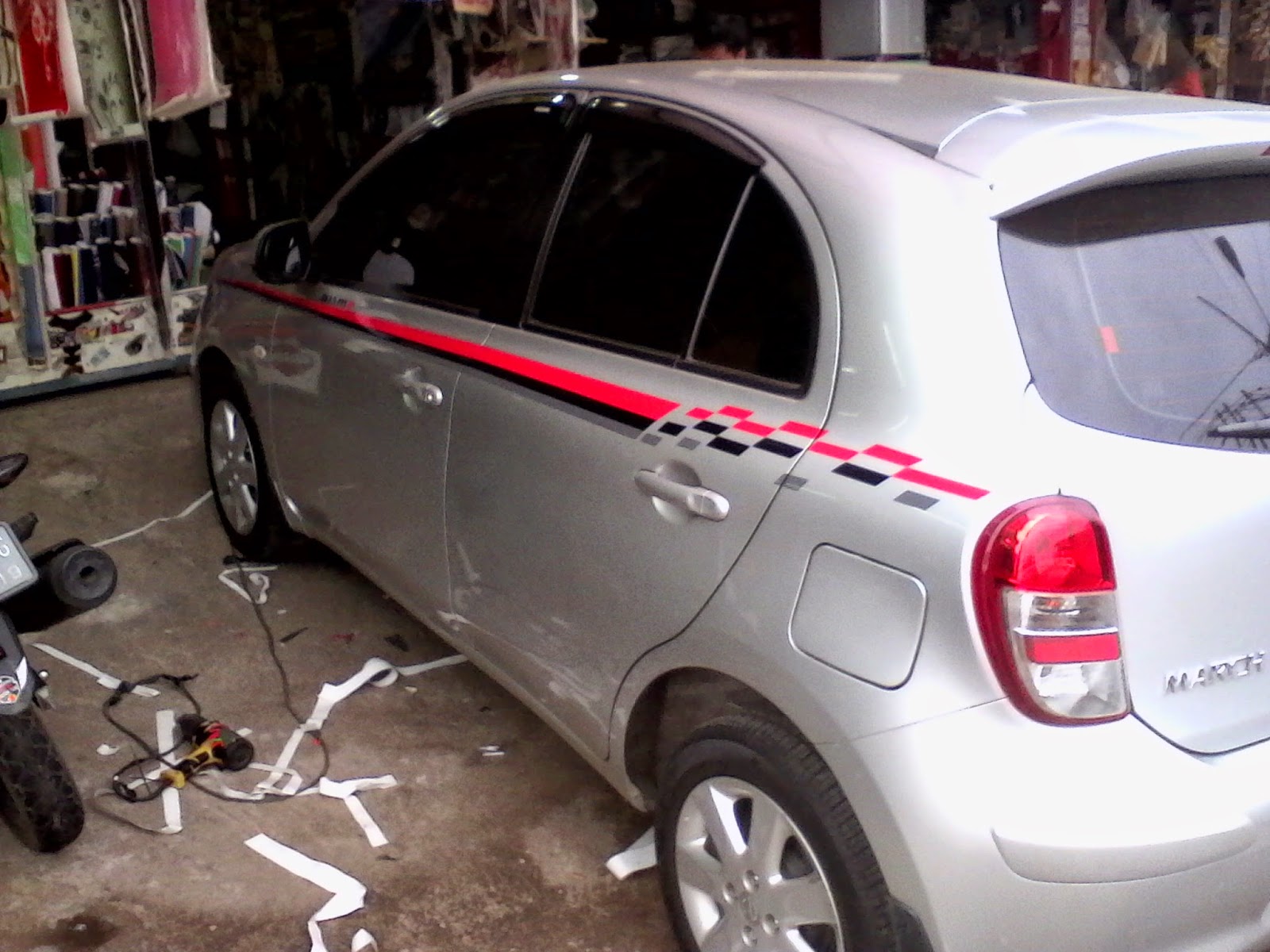 Harga Cutting Sticker Mobil Nissan March