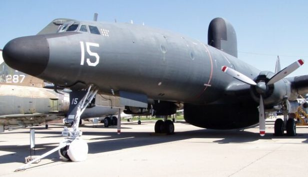 Oldsarges Aircraft Model blog: More EC-121 pictures