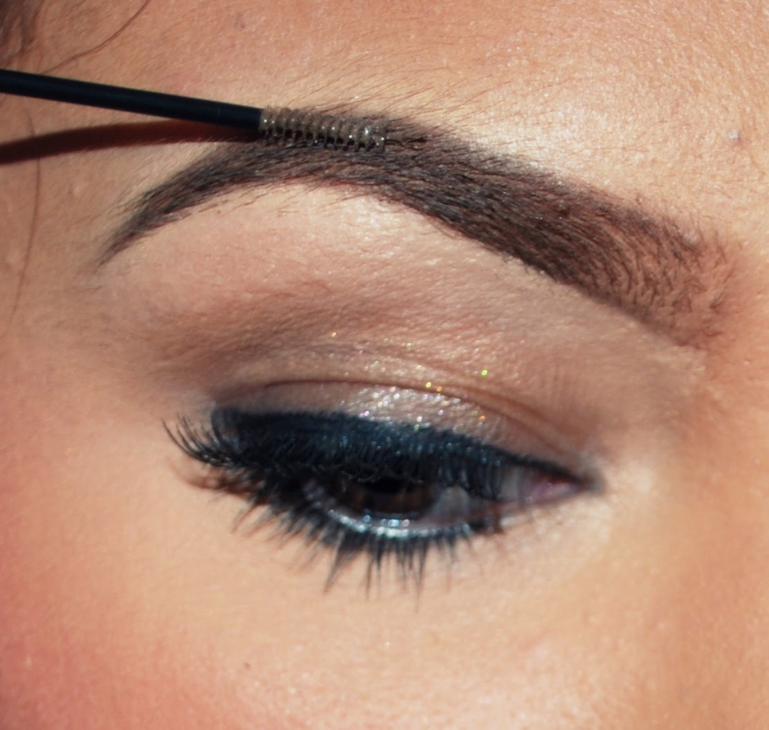 Real Beauty by Emily: Eyebrow Pictorial!